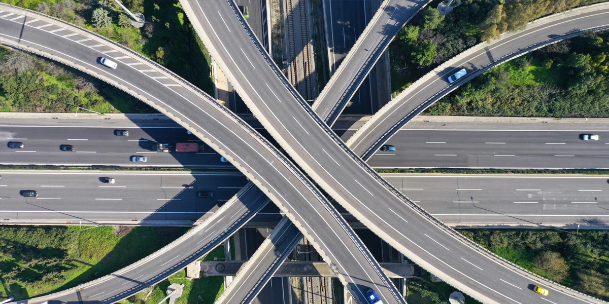 Tali Yol Ne Demek? Geçiş Üstünlüğü Kime Ait? - Sixt Türkiye